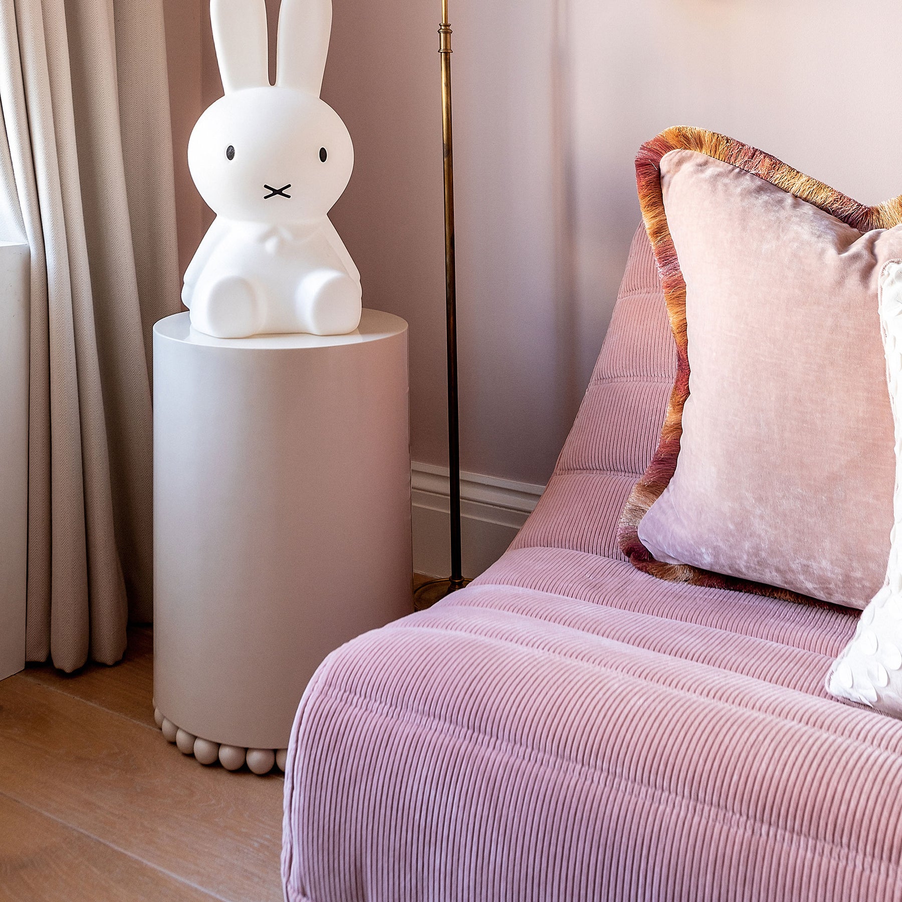 The Cute Cylindrical Glosse finish Sloane Side Table with Bobbin Base